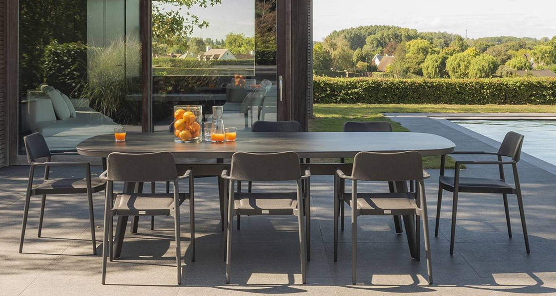 Lot 12 chaises de terrasse pour restaurant haut de gamme Chili