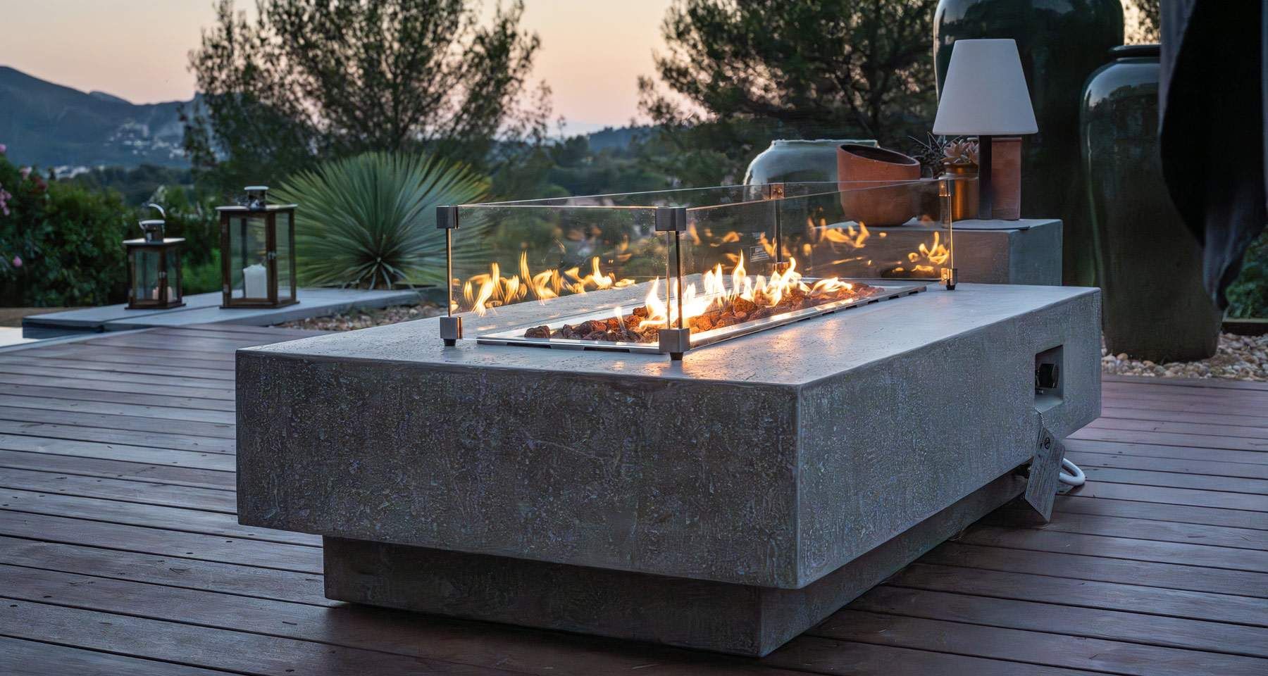 Table basse avec brasero central au gaz Hampton