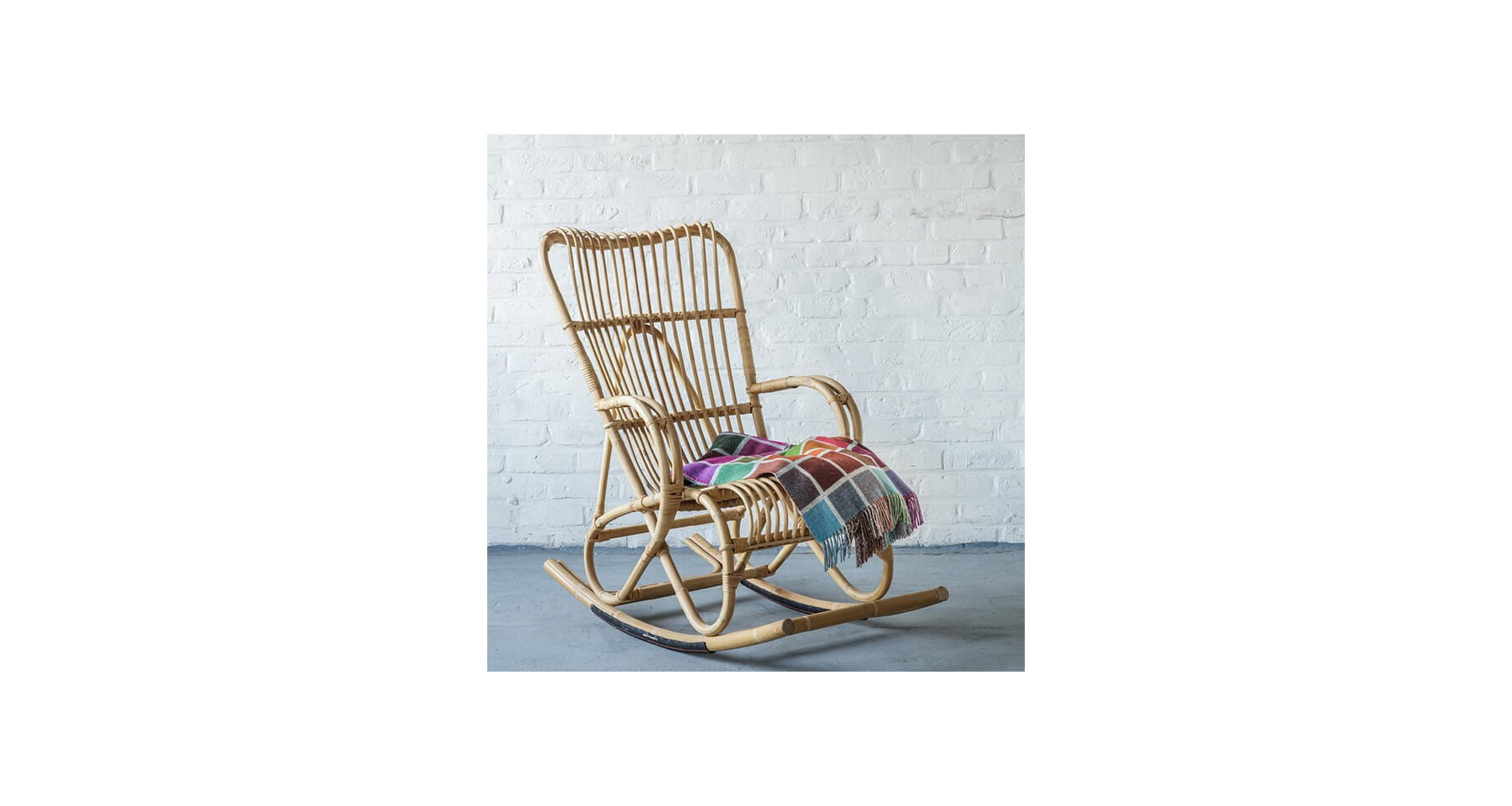 Rocking chair Marlene en rotin naturel