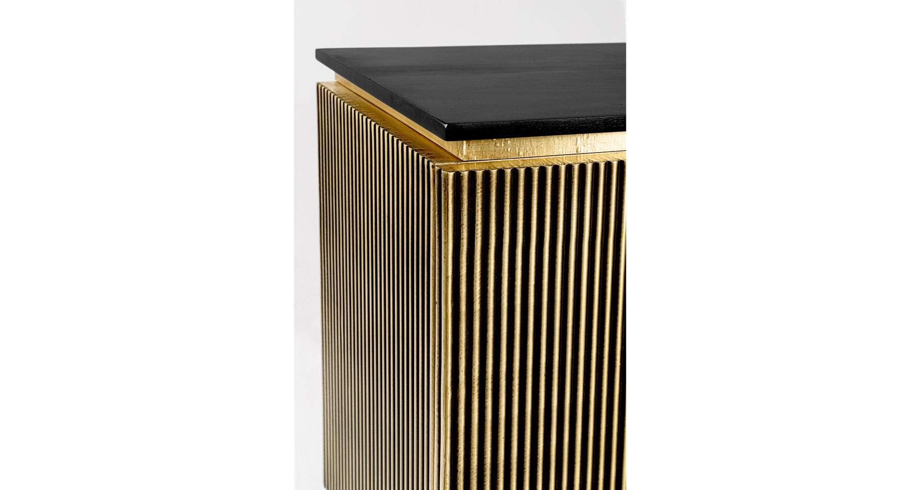 Buffet 160 cm en laiton aspect vieilli et plateau noir Virat